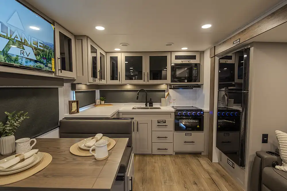 Alliance RV | Giant RV