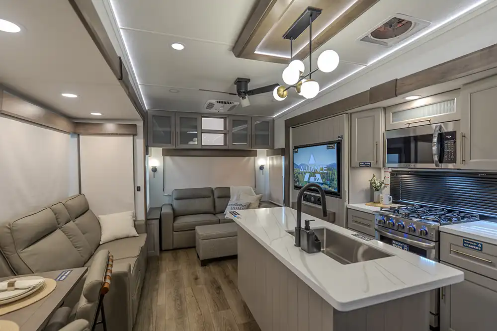 Alliance RV | Giant RV